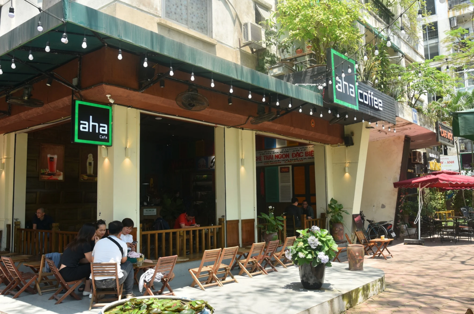 Aha Cafe – Review thực đơn, không gian và các món best seller